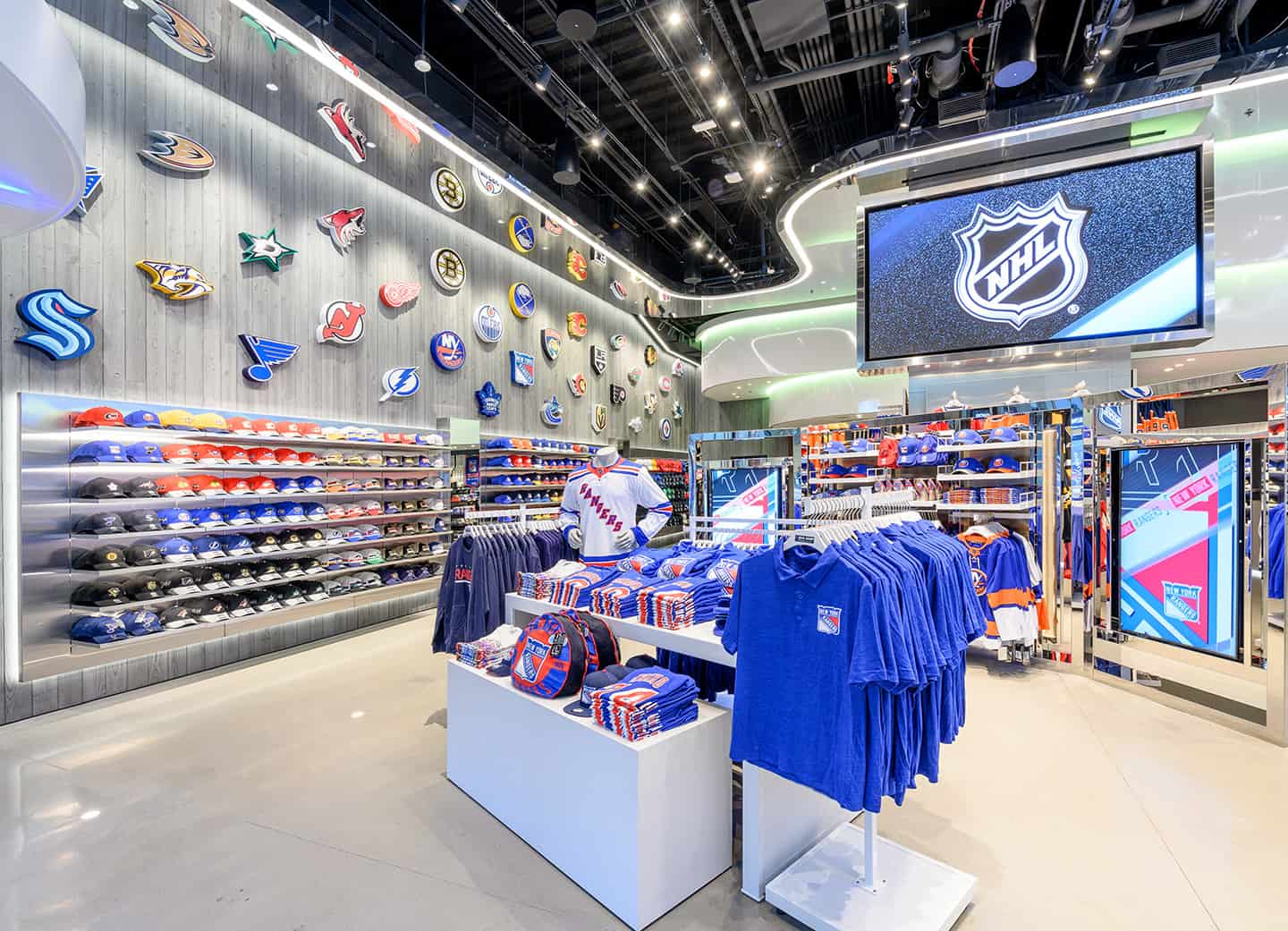 NHL Shop New York City - OPTO International - Modular & Custom Retail ...
