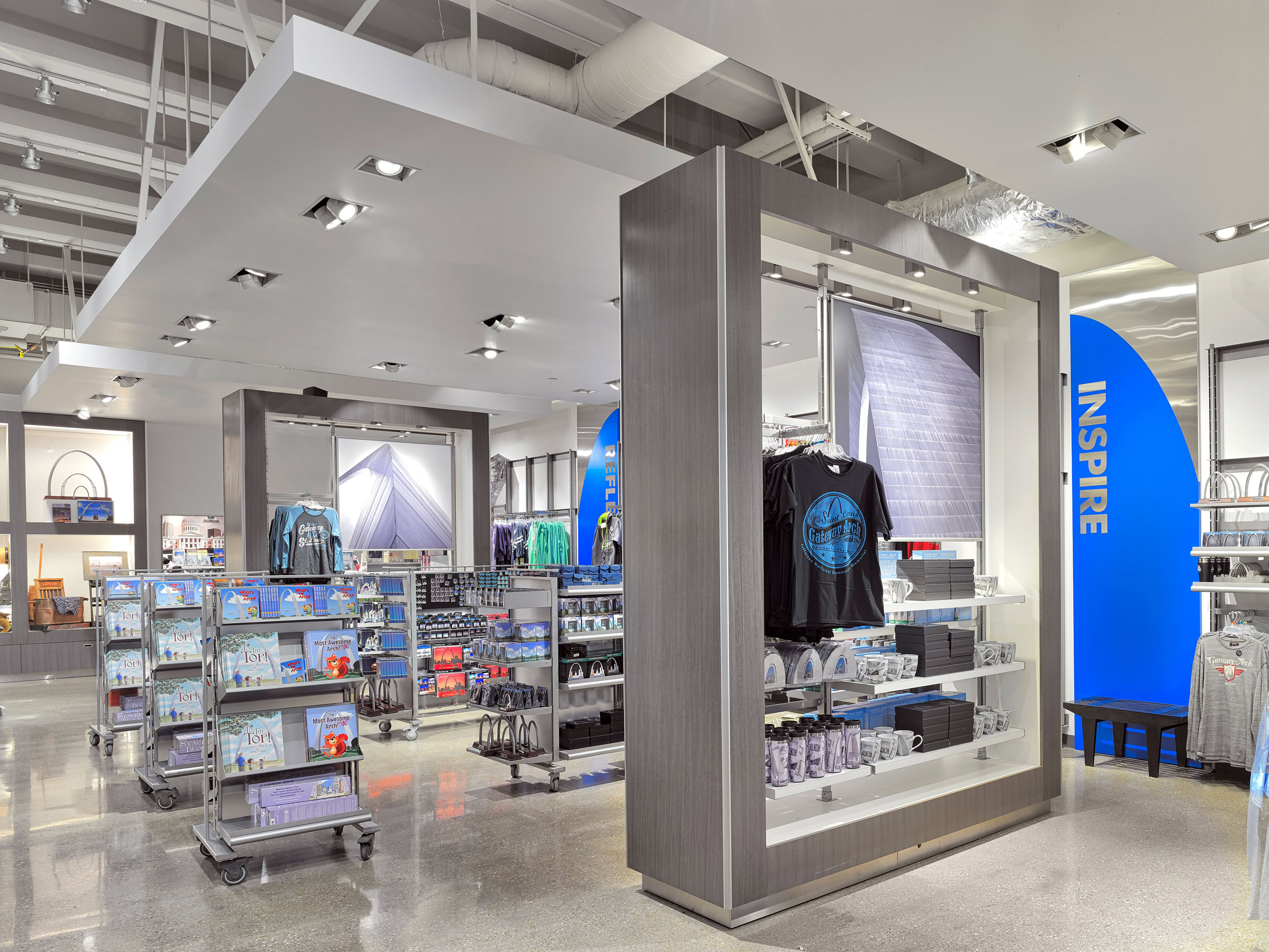 St. Louis Arch Gift Store - OPTO International - Mobile & Custom Retail ...