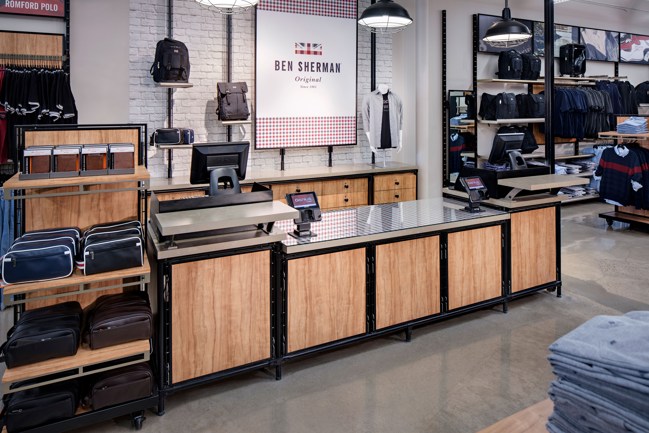 Ben Sherman Outlet - OPTO International - Modular & Custom Retail Displays