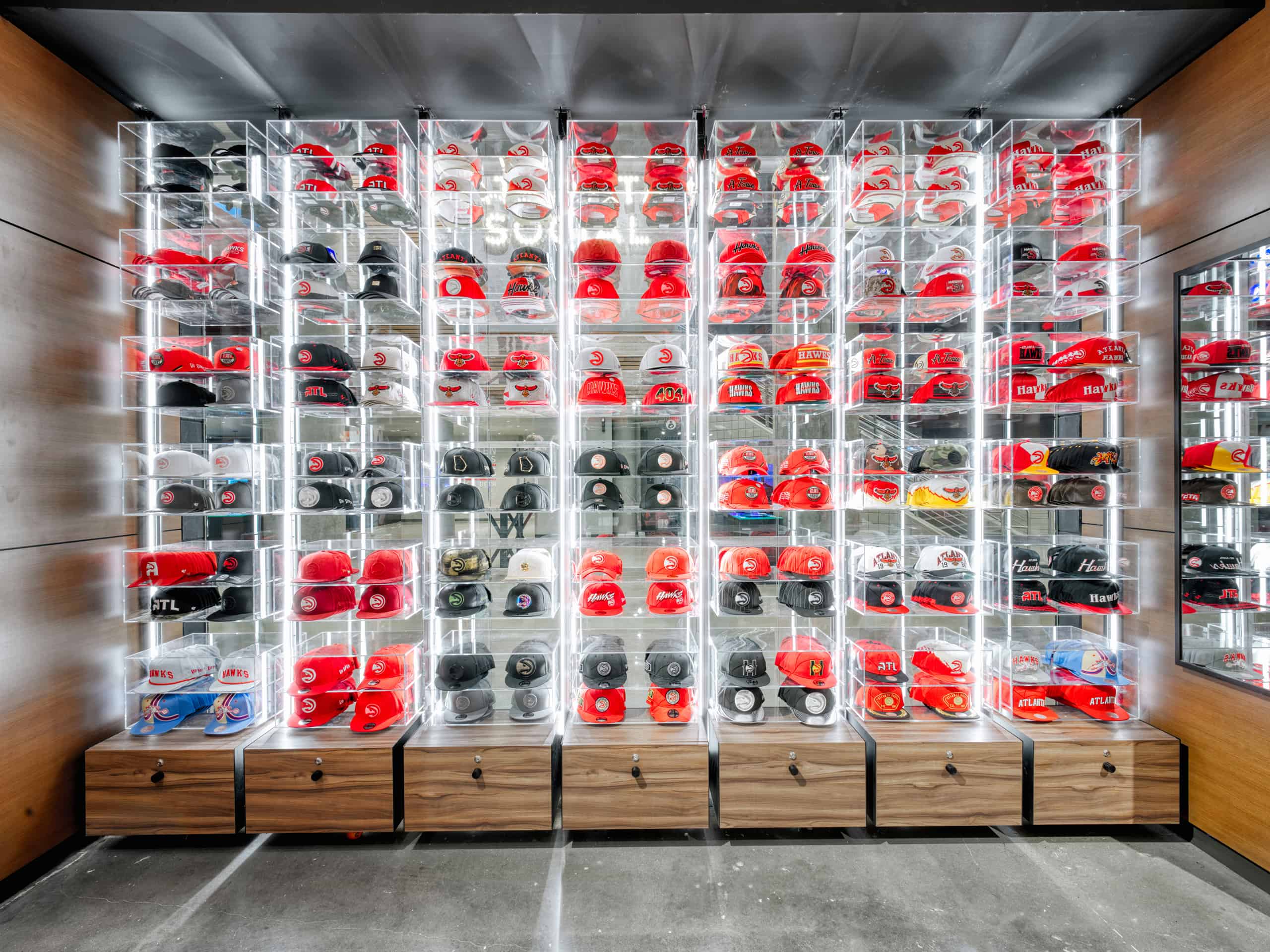 Atlanta Hawks Team Store - OPTO International - Modular & Custom Retail ...