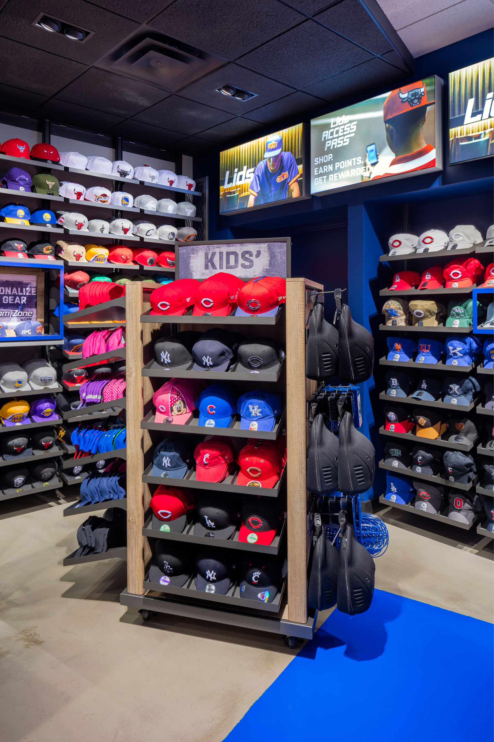 LIDS Sports Group - OPTO International - Modular & Custom Retail Displays