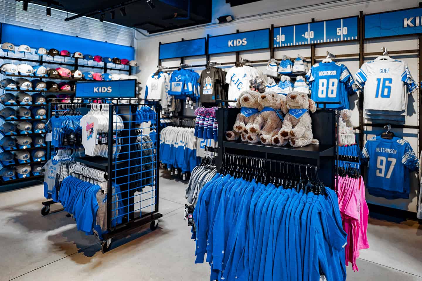 Detroit Lions Team Store - OPTO International - Modular & Custom Retail ...