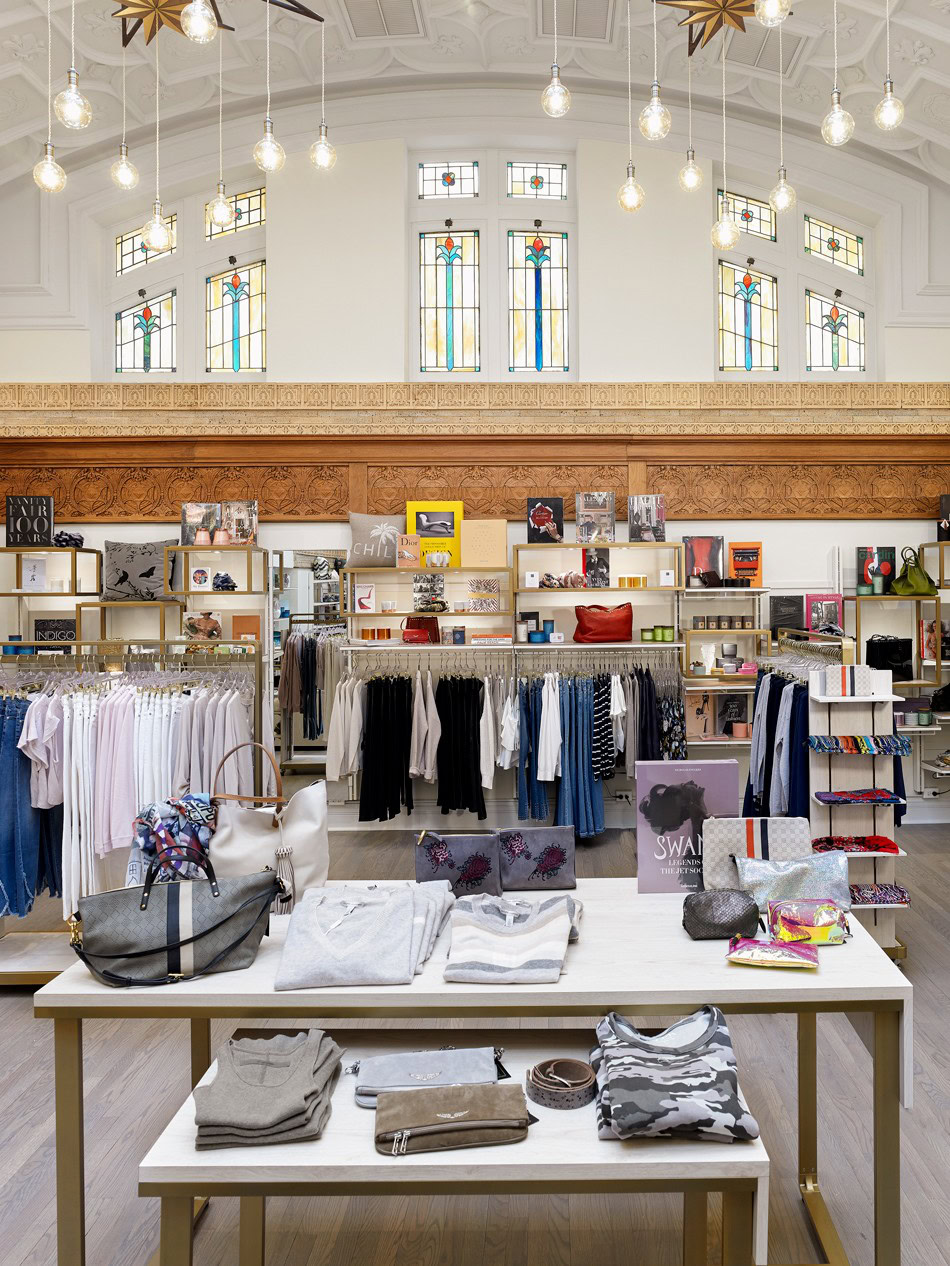 Retail Apparel Displays & Fixtures - OPTO International